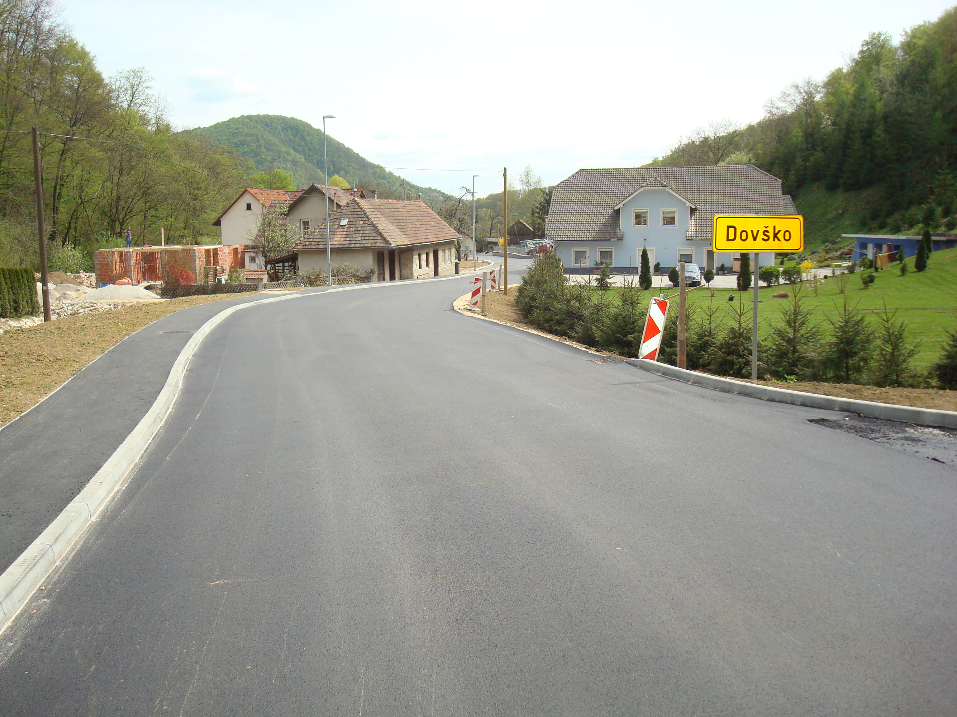 Lokalna cesta Senovo – Dovško